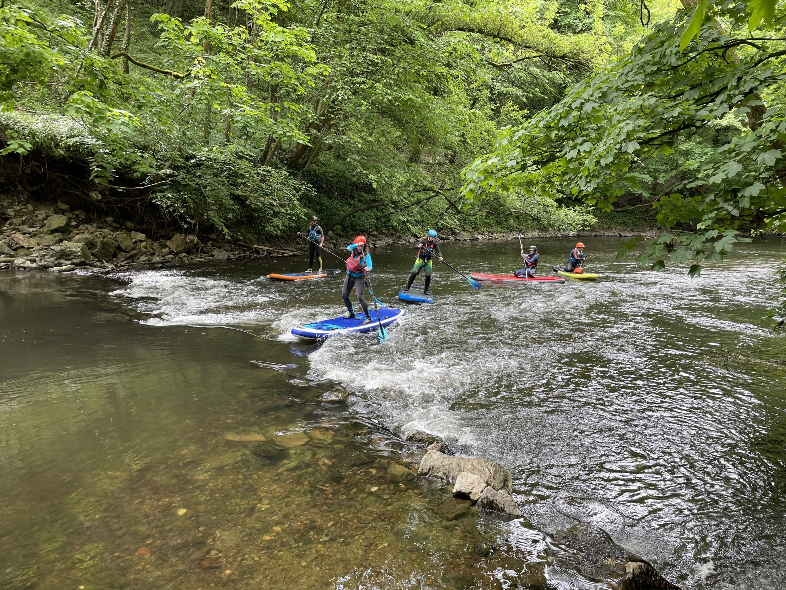 A beginners guide to white water SUP #4 - Community! - Del Likes Kayaking
